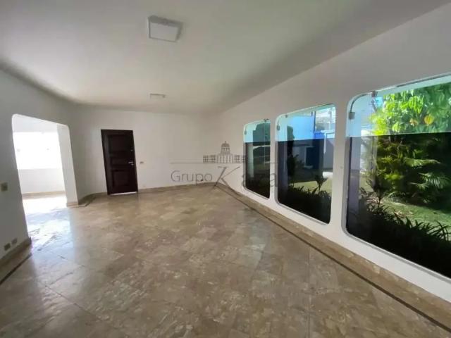 Casa / Sobrado para Locação em São Paulo/SP Vila Madalena 3 Quartos