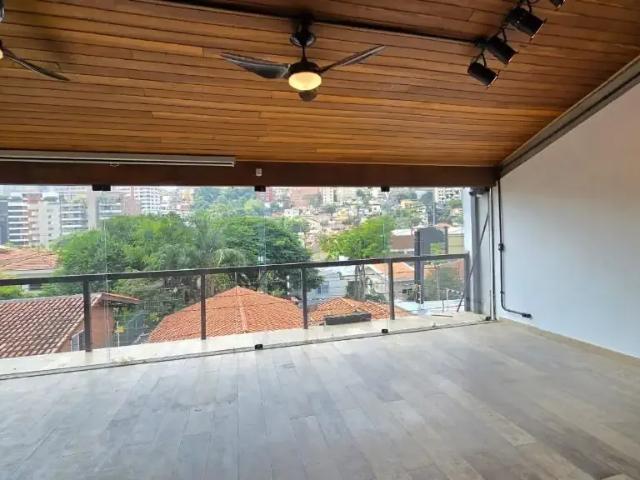 Casa / Sobrado para Locação em São Paulo/SP Vila Madalena 3 Quartos