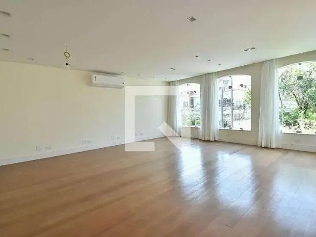 Casa / Sobrado para Locação em São Paulo/SP Vila Mariana 5 Quartos