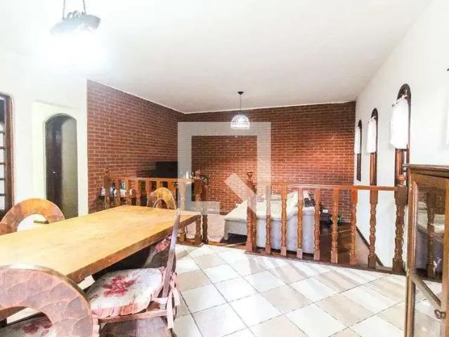Casa / Sobrado para Locação em São Paulo/SP Vila Nova Curuçá 4 Quartos