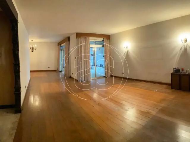 Casa / Sobrado para Locação em São Paulo/SP Vila Nova Conceição 3 Quartos