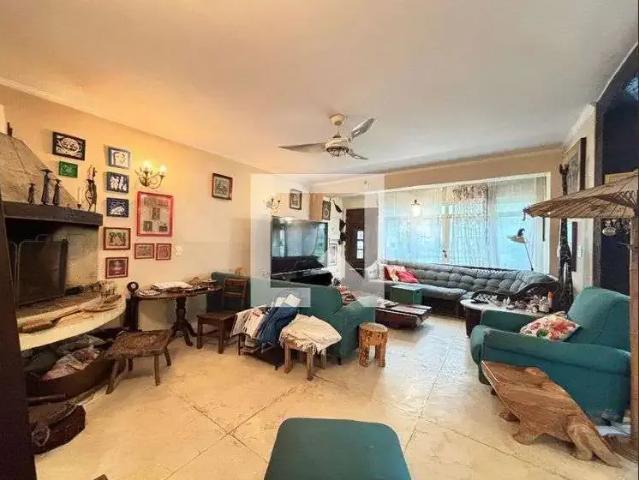 Casa / Sobrado para Locação em São Paulo/SP Vila Olímpia 4 Quartos