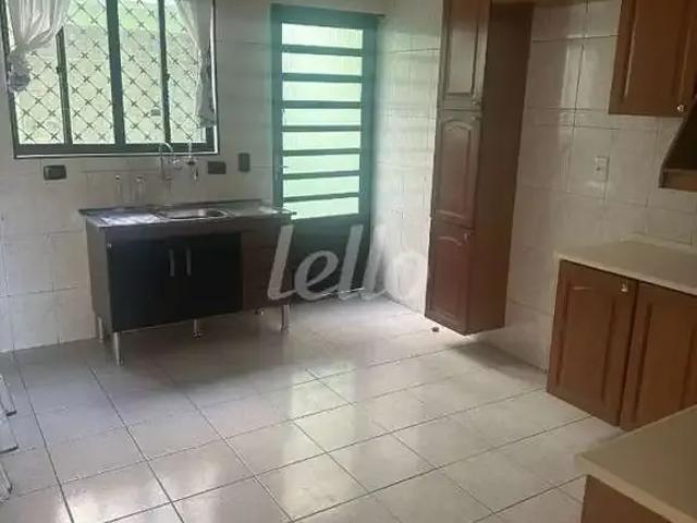 Casa / Sobrado para Locação em São Paulo/SP Vila Oratório 2 Quartos