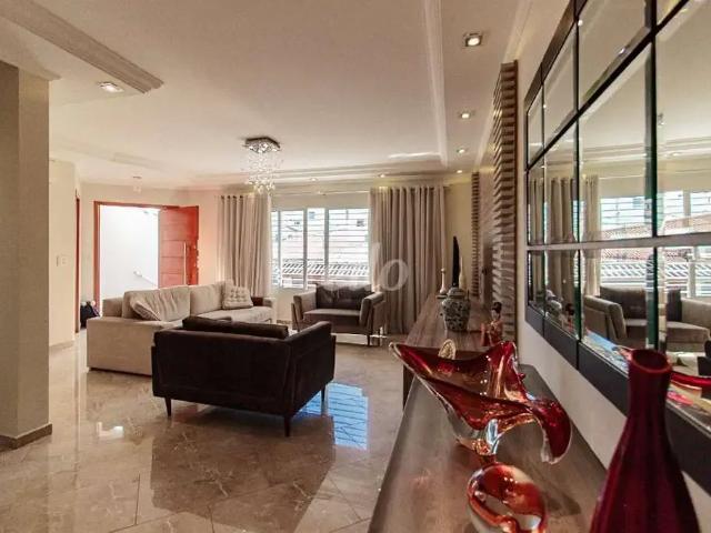 Casa / Sobrado para Locação em São Paulo/SP Vila Paiva 4 Quartos
