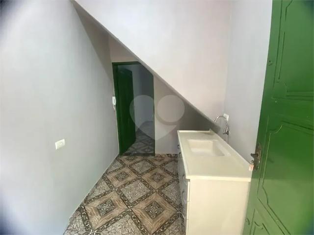 Casa / Sobrado para Locação em São Paulo/SP Vila Paulo Silas 1 Quartos