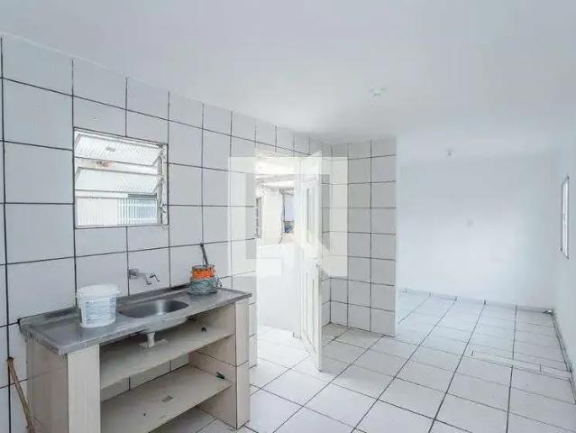 Casa / Sobrado para Locação em São Paulo/SP Vila Penteado 1 Quartos