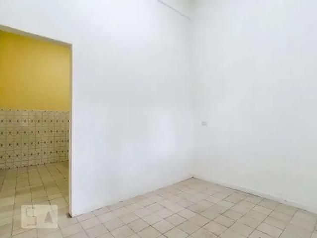 Casa / Sobrado para Locação em São Paulo/SP Vila Penteado 2 Quartos