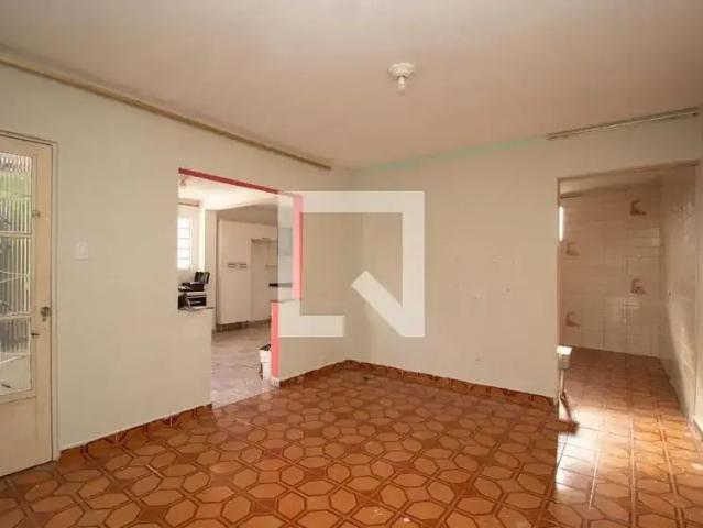 Casa / Sobrado para Locação em São Paulo/SP Vila Penteado 2 Quartos