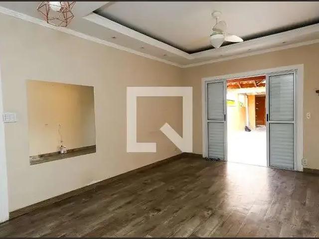 Casa / Sobrado para Locação em São Paulo/SP Vila Pirajussara 3 Quartos