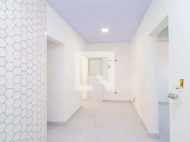 Casa / Sobrado para Locação em São Paulo/SP Vila Princesa Isabel 2 Quartos