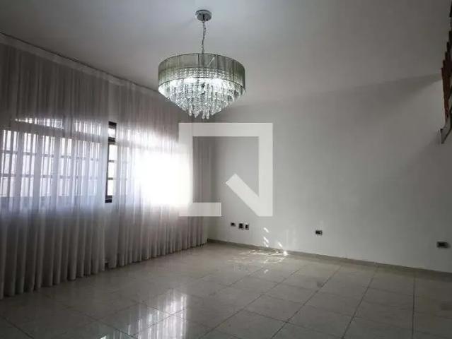 Casa / Sobrado para Locação em São Paulo/SP Vila Ré 7 Quartos