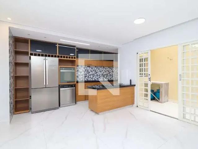Casa / Sobrado para Locação em São Paulo/SP Vila Rosária 1 Quartos