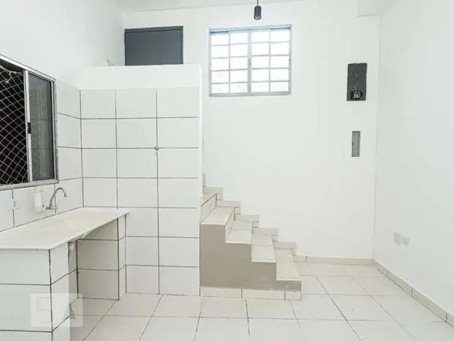 Casa / Sobrado para Locação em São Paulo/SP Vila Santa Maria 1 Quartos