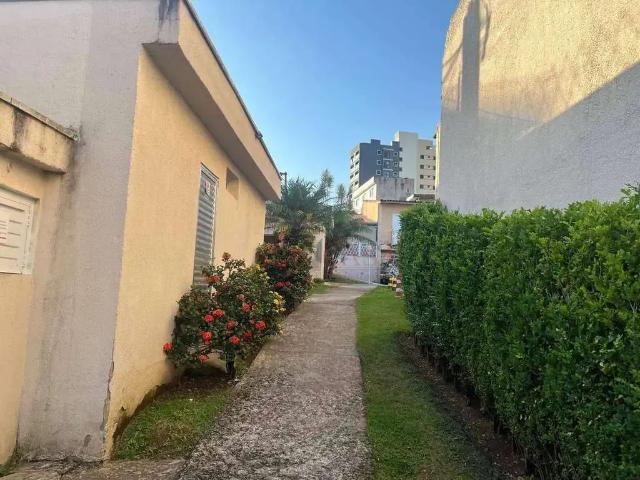 Casa / Sobrado para Locação em São Paulo/SP Vila Santana 2 Quartos