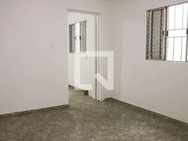 Casa / Sobrado para Locação em São Paulo/SP Vila Sabrina 2 Quartos