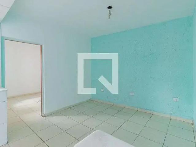 Casa / Sobrado para Locação em São Paulo/SP Vila Serralheiro 2 Quartos