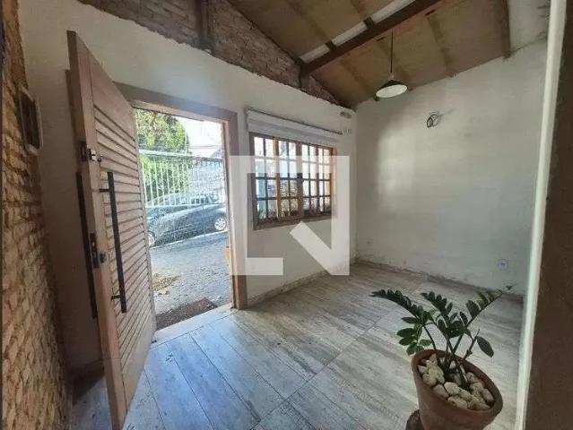 Casa / Sobrado para Locação em São Paulo/SP Vila Sônia 2 Quartos