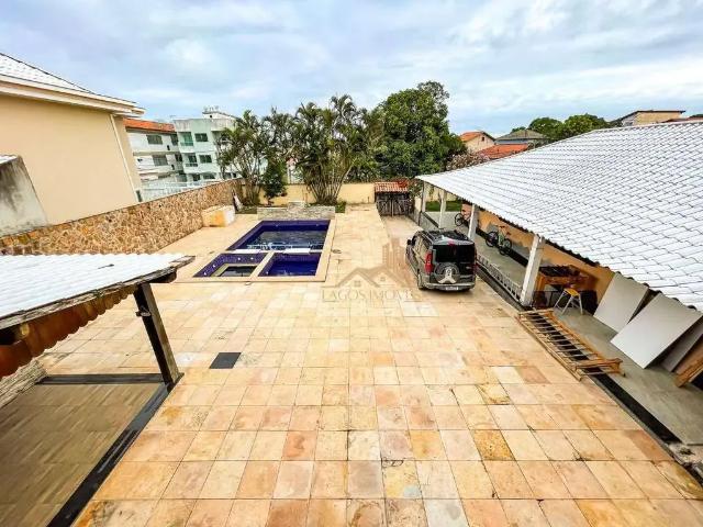 Casa / Sobrado para Locação em São Pedro da Aldeia/RJ Centro 6 Quartos