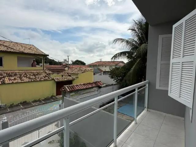 Casa / Sobrado para Locação em São Pedro da Aldeia/RJ Estação 4 Quartos
