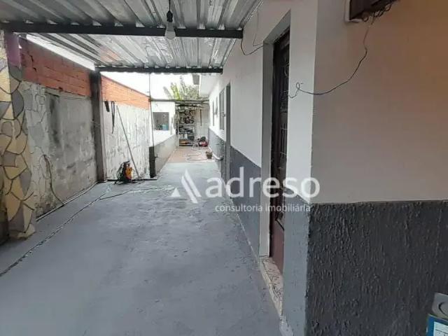 Casa / Sobrado para Locação em São Roque/SP Capuava 2 Quartos