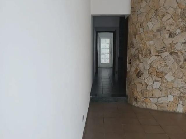 Casa / Sobrado para Locação em São Roque/SP Centro 3 Quartos