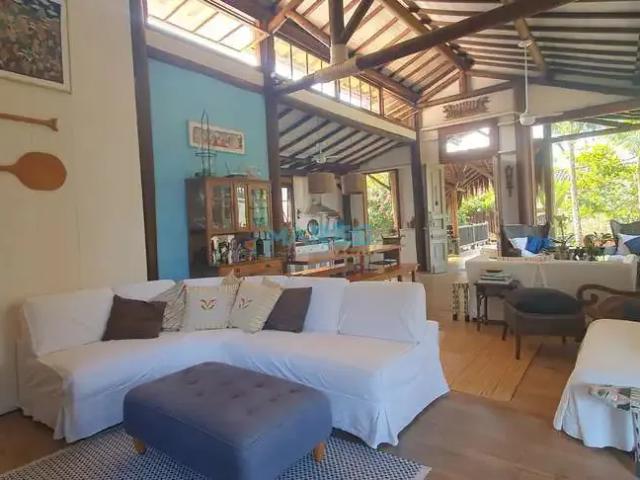 Casa / Sobrado para Locação em São Sebastião/SP Baleia 3 Quartos