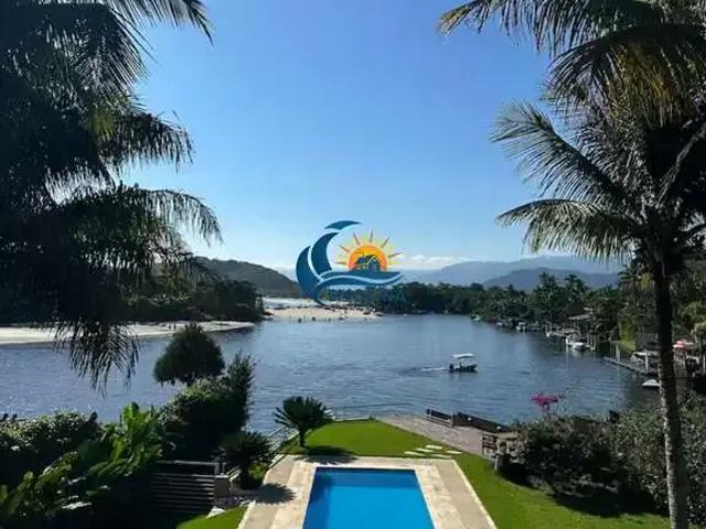 Casa / Sobrado para Locação em São Sebastião/SP Barra do Una 4 Quartos