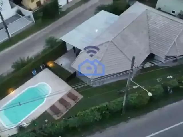 Casa / Sobrado para Locação em São Sebastião/SP Guaecá 3 Quartos
