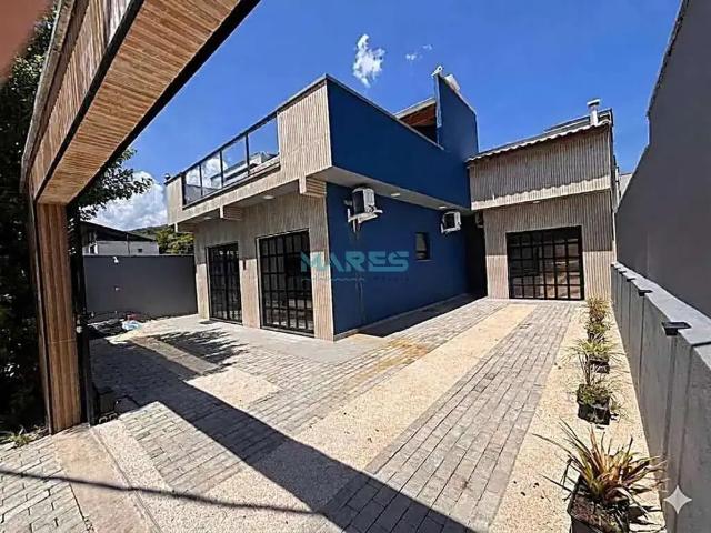 Casa / Sobrado para Locação em São Sebastião/SP Juquehy 3 Quartos