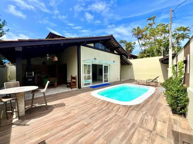Casa / Sobrado para Locação em São Sebastião/SP Juquehy 5 Quartos