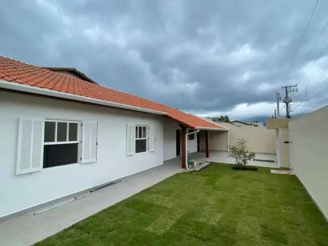 Casa / Sobrado para Locação em São Sebastião/SP Pontal da Cruz 3 Quartos