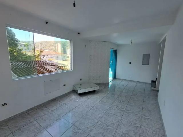 Casa / Sobrado para Locação em São Vicente/SP Vila Voturua 3 Quartos