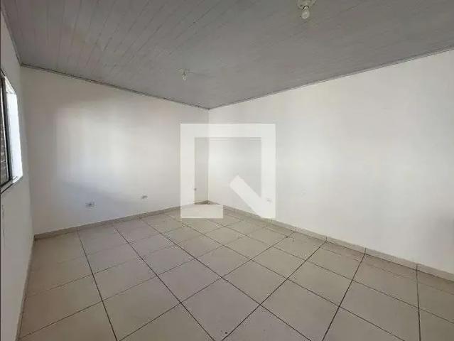 Casa / Sobrado para Locação em São Vicente/SP Parque São Vicente 1 Quartos
