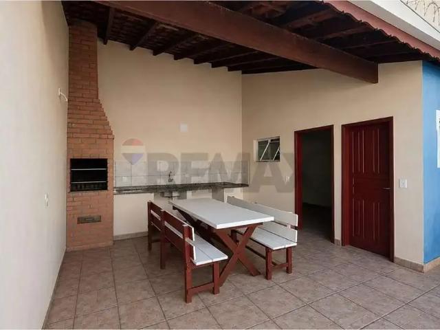 Casa / Sobrado para Locação em Sorocaba/SP Vila Guimarães 4 Quartos