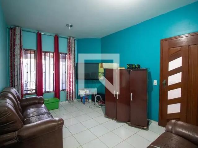 Casa / Sobrado para Locação em Sorocaba/SP Vila Helena 2 Quartos