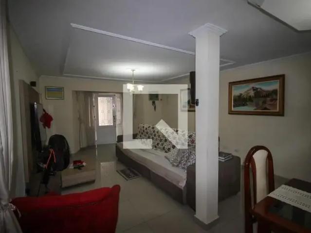 Casa / Sobrado para Locação em Sorocaba/SP Vila São Bernardo 4 Quartos