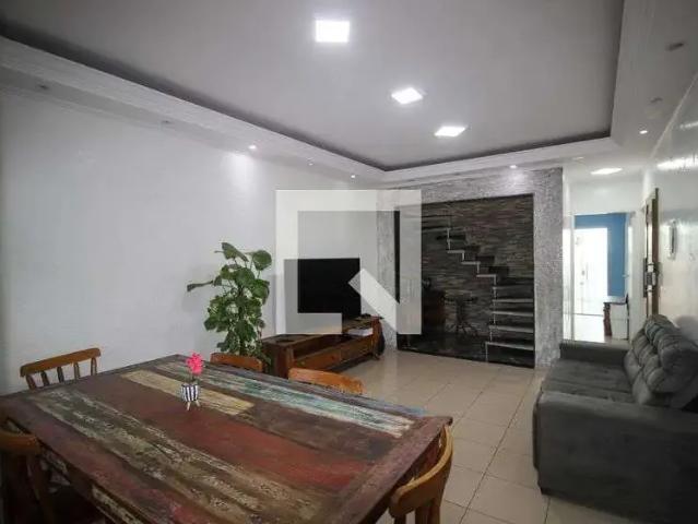 Casa / Sobrado para Locação em Sorocaba/SP Wanel Ville 1 Quartos