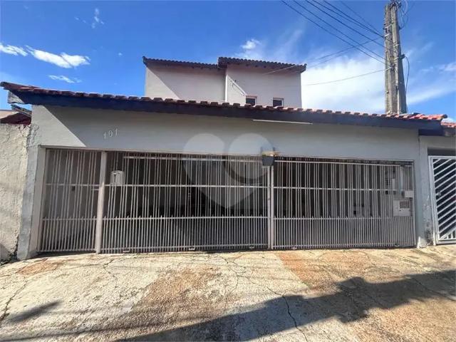 Casa / Sobrado para Locação em Sorocaba/SP Wanel Ville 3 Quartos