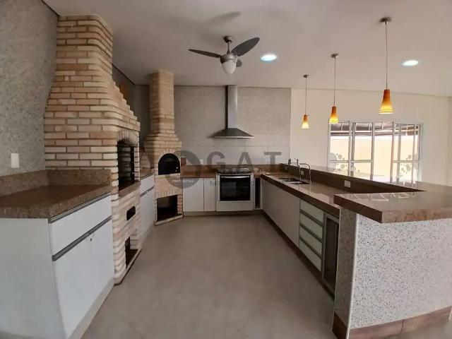 Casa / Sobrado para Locação em Sorocaba/SP Cajuru do Sul 4 Quartos