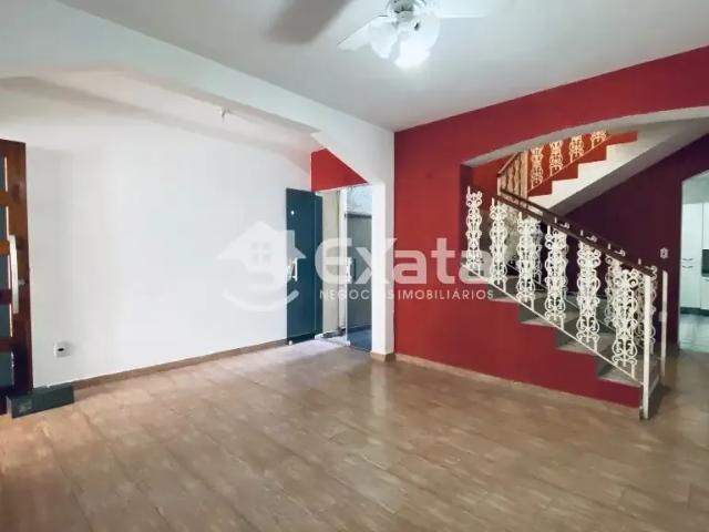 Casa / Sobrado para Locação em Sorocaba/SP Jardim Altos do Itavuvu 3 Quartos