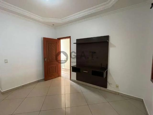 Casa / Sobrado para Locação em Sorocaba/SP Jardim das Flores 3 Quartos