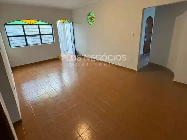 Casa / Sobrado para Locação em Sorocaba/SP Jardim Faculdade 3 Quartos