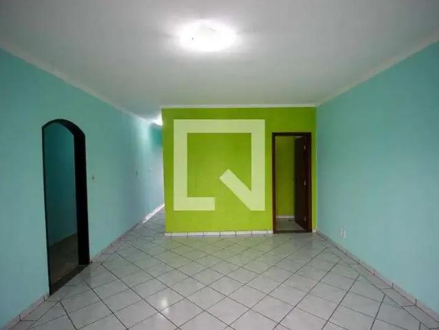 Casa / Sobrado para Locação em Sorocaba/SP Jardim Maria Antônia Prado 3 Quartos