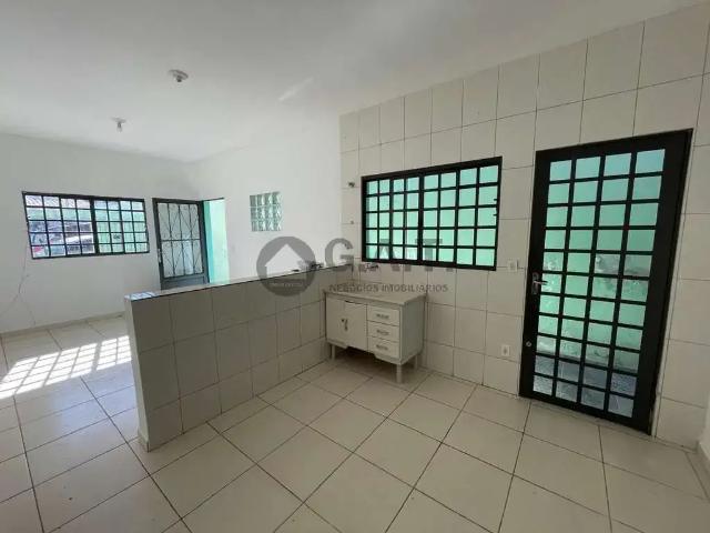 Casa / Sobrado para Locação em Sorocaba/SP Jardim São Carlos 2 Quartos