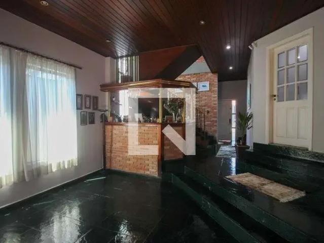 Casa / Sobrado para Locação em Sorocaba/SP Jardim Santa Rosália 3 Quartos