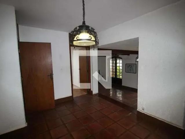 Casa / Sobrado para Locação em Sorocaba/SP Jardim Santa Rosália 3 Quartos