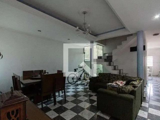 Casa / Sobrado para Locação em Sorocaba/SP Jardim Prestes de Barros 4 Quartos