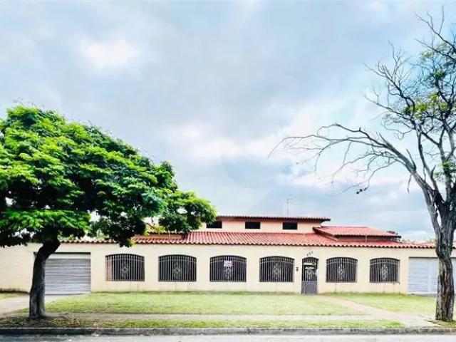 Casa / Sobrado para Locação em Sorocaba/SP Parque Campolim 3 Quartos