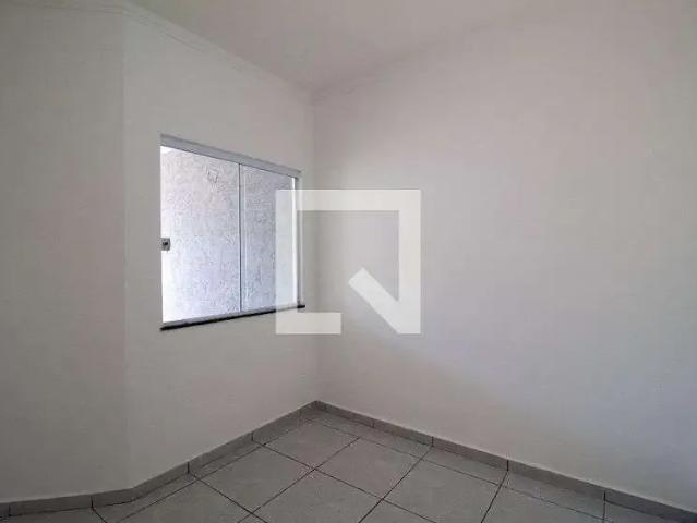 Casa / Sobrado para Locação em Sorocaba/SP Parque São Bento 2 Quartos