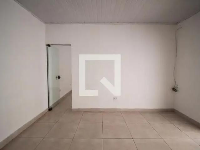 Casa / Sobrado para Locação em Sorocaba/SP Parque Vitória Régia 2 Quartos